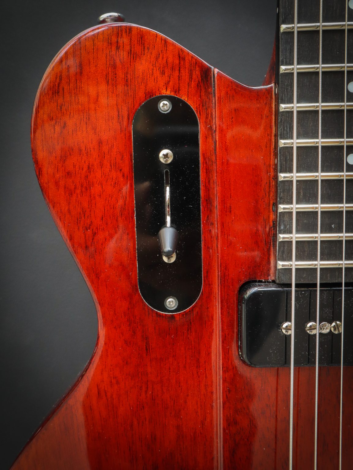 Eastman Juliet P-90 - Kauffmann's Guitar Store