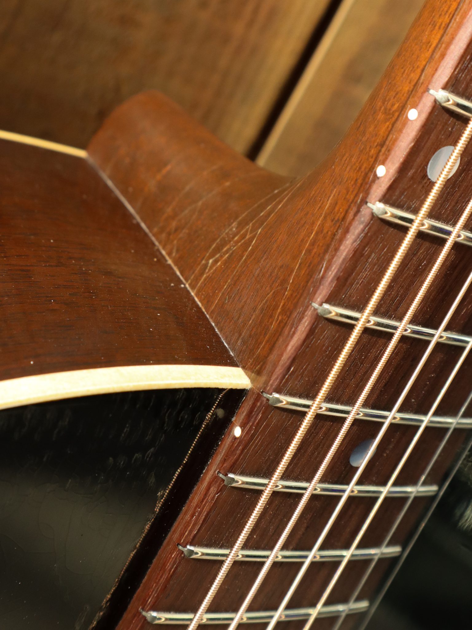 Pre-War Slope Shoulder - Kauffmann's Guitar Store