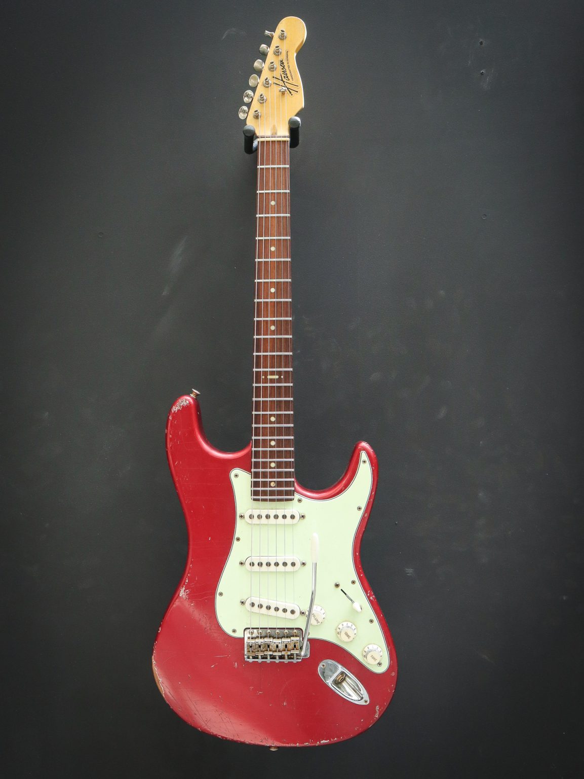 Hansen S-Style Candy Apple Red - Kauffmann's Guitar Store