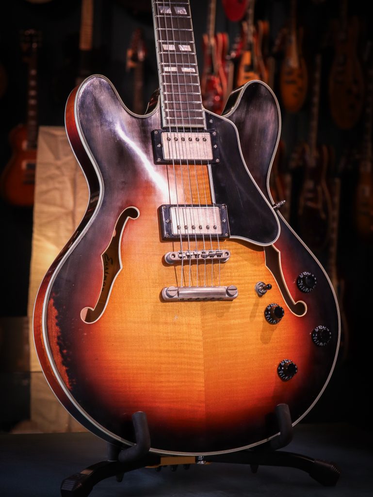 Eastman T59/v Antique Sunburst - Kauffmann's Guitar Store