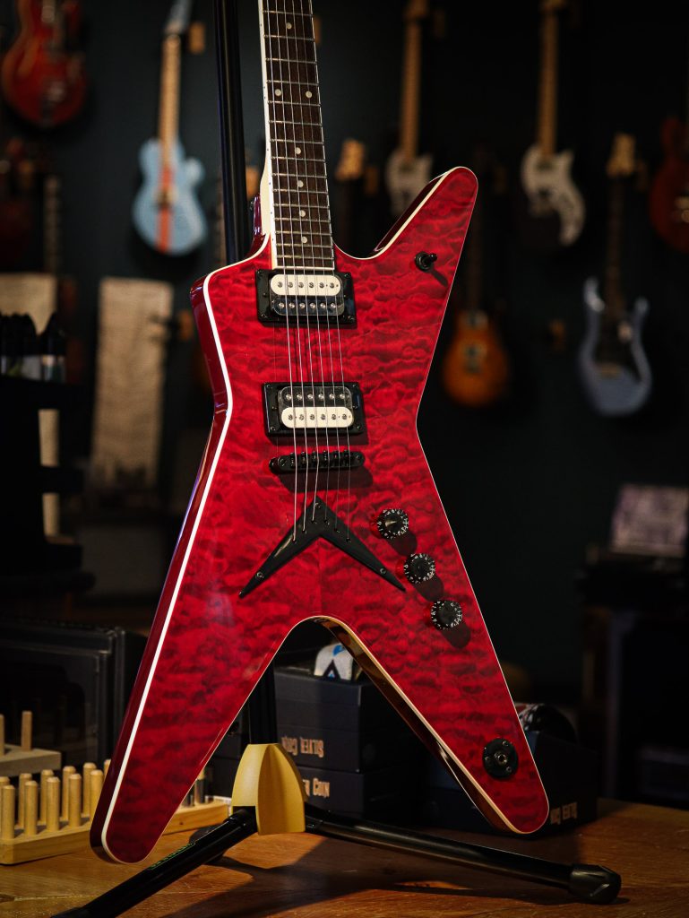 Dean ML X Quilt Maple Scary Cherry - Kauffmann's Guitar Store